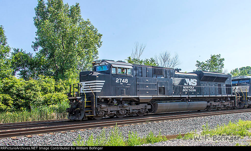 NS 2748